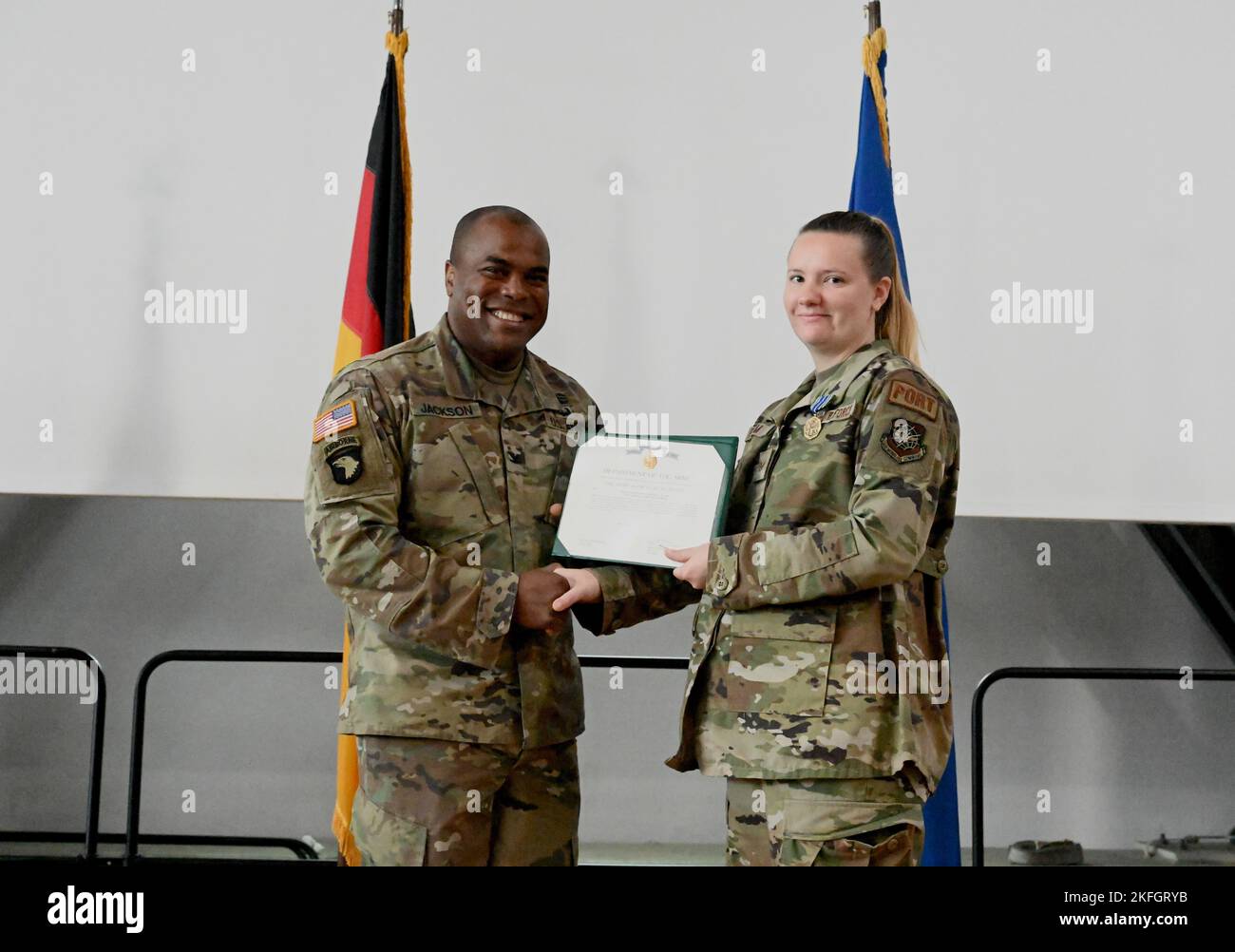 Air and space achievement medal hi-res stock photography and images - Alamy