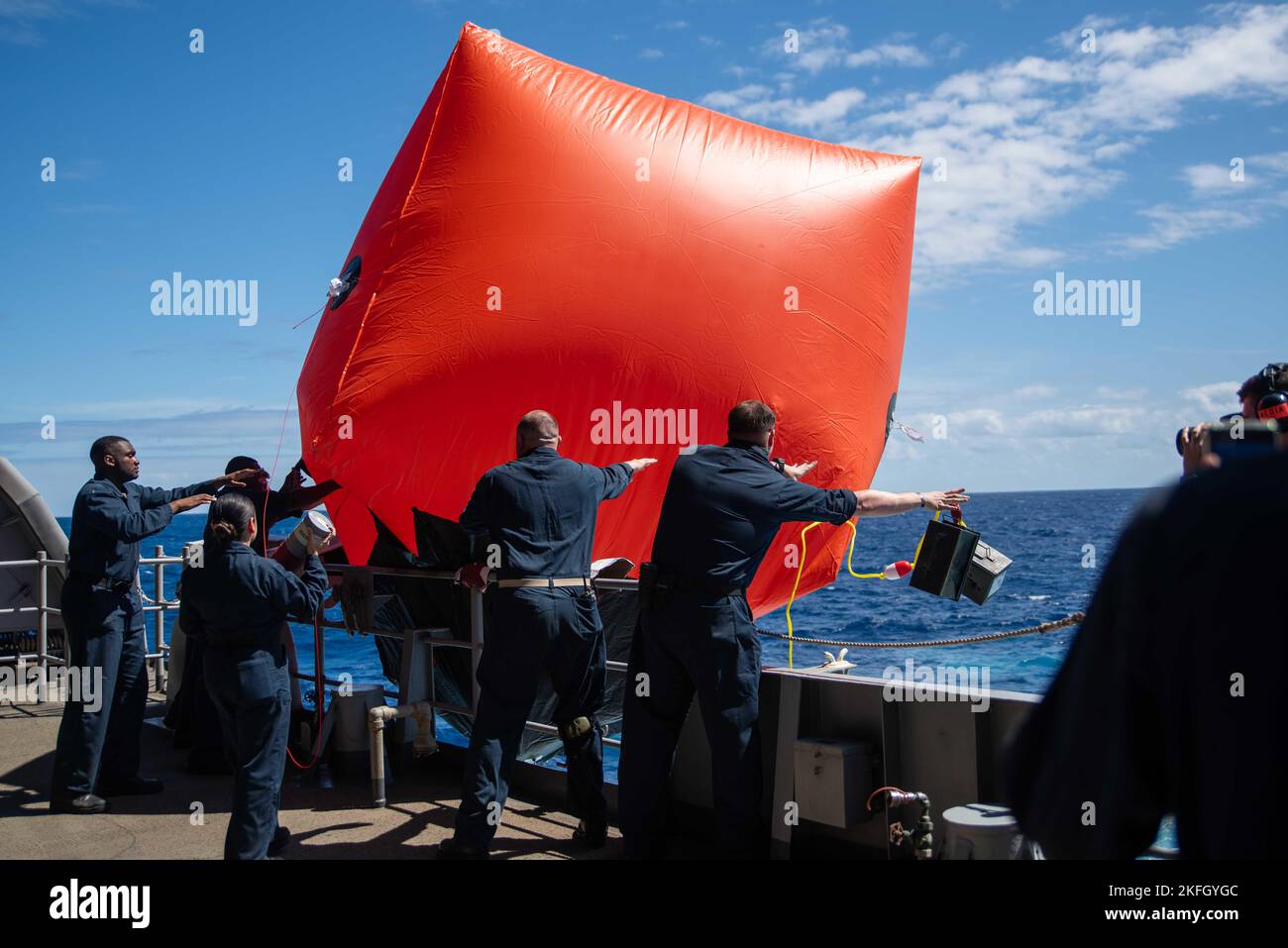 220916-N-WU964-1027 PACIFIC OCEAN (Sept. 16, 2022) Sailors release a ...