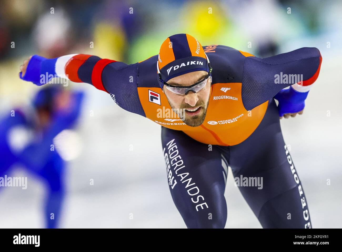 HERENVEEN - Kjeld Nuis (NED) in action in the men's 1,000 meters during ...