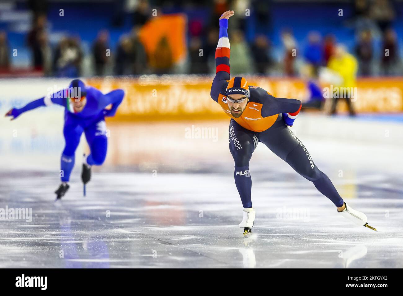 HERENVEEN - Kjeld Nuis (NED) in action in the men's 1,000 meters during ...