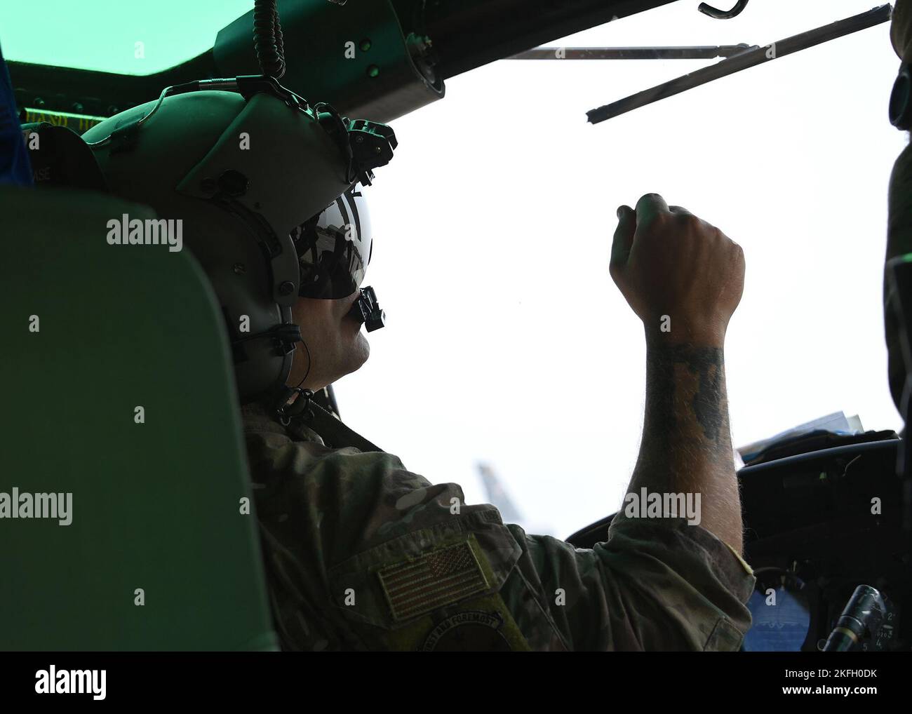 U.S. Air Force Tech. Sgt. Travis Akerson, 1st Helicopter Squadron ...