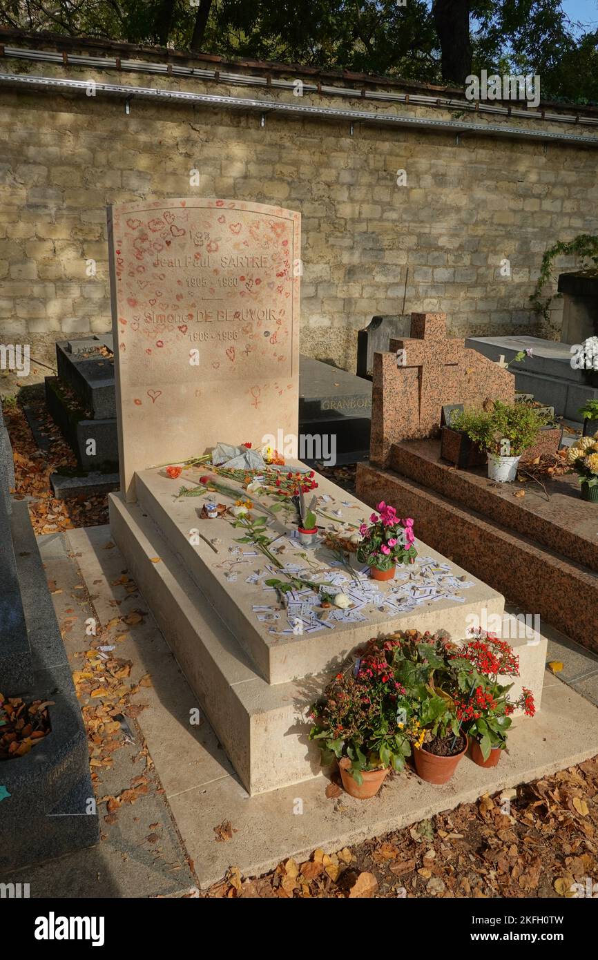 Cimetiere (Friedhof) Montparnasse, Grab Jean-Paul Sartre und Simone de ...