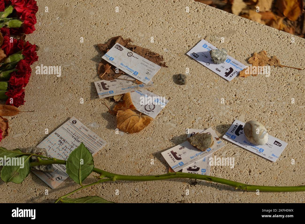 Cimetiere (Friedhof) Montparnasse, Grab Jean-Paul Sartre und Simone de ...