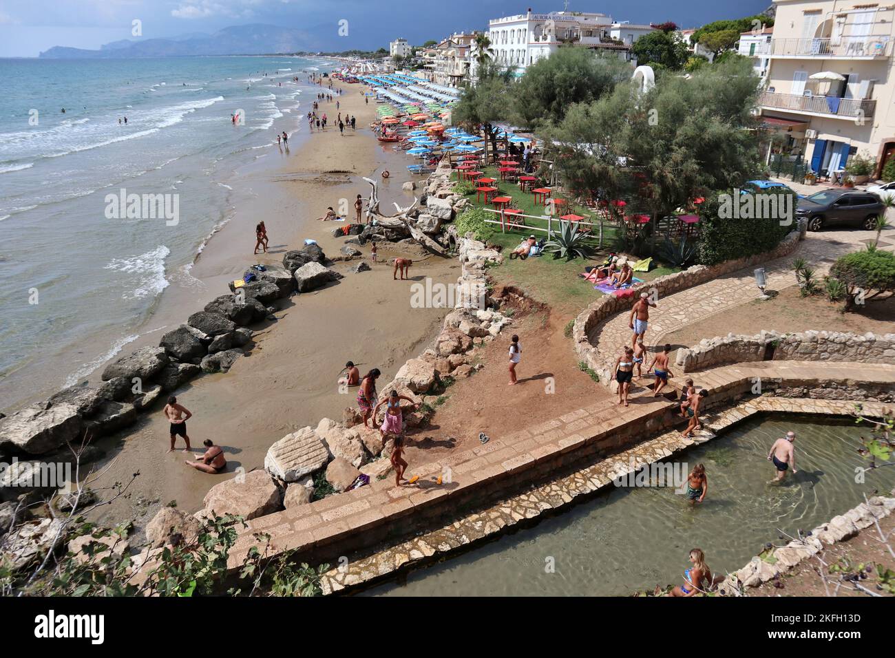 Spiaggia della sorgente hi-res stock photography and images - Alamy