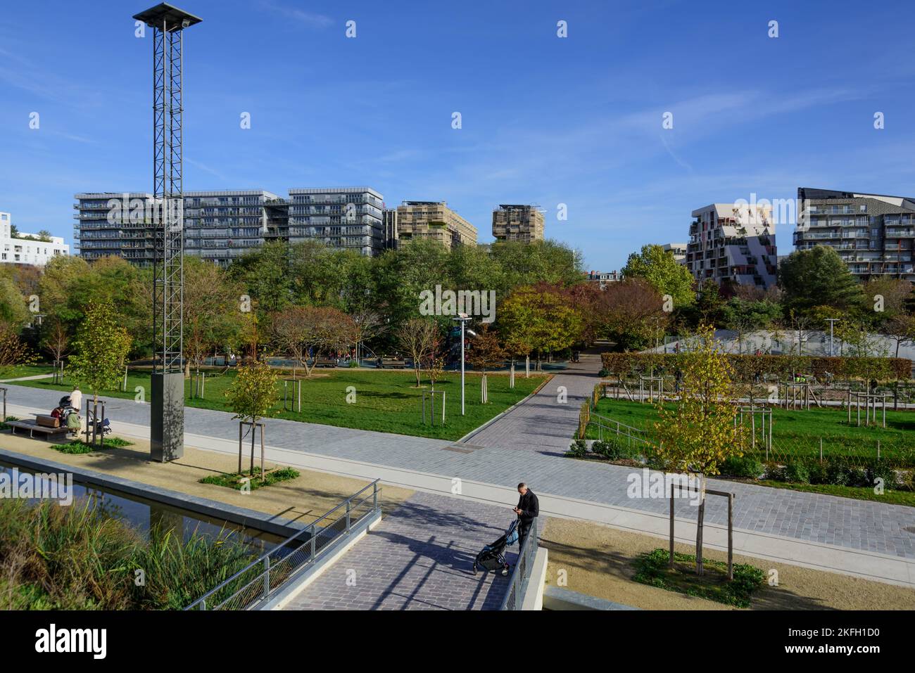 Paris, Parc Clichy-Batignolles - Martin Luther King // Paris, Parc ...