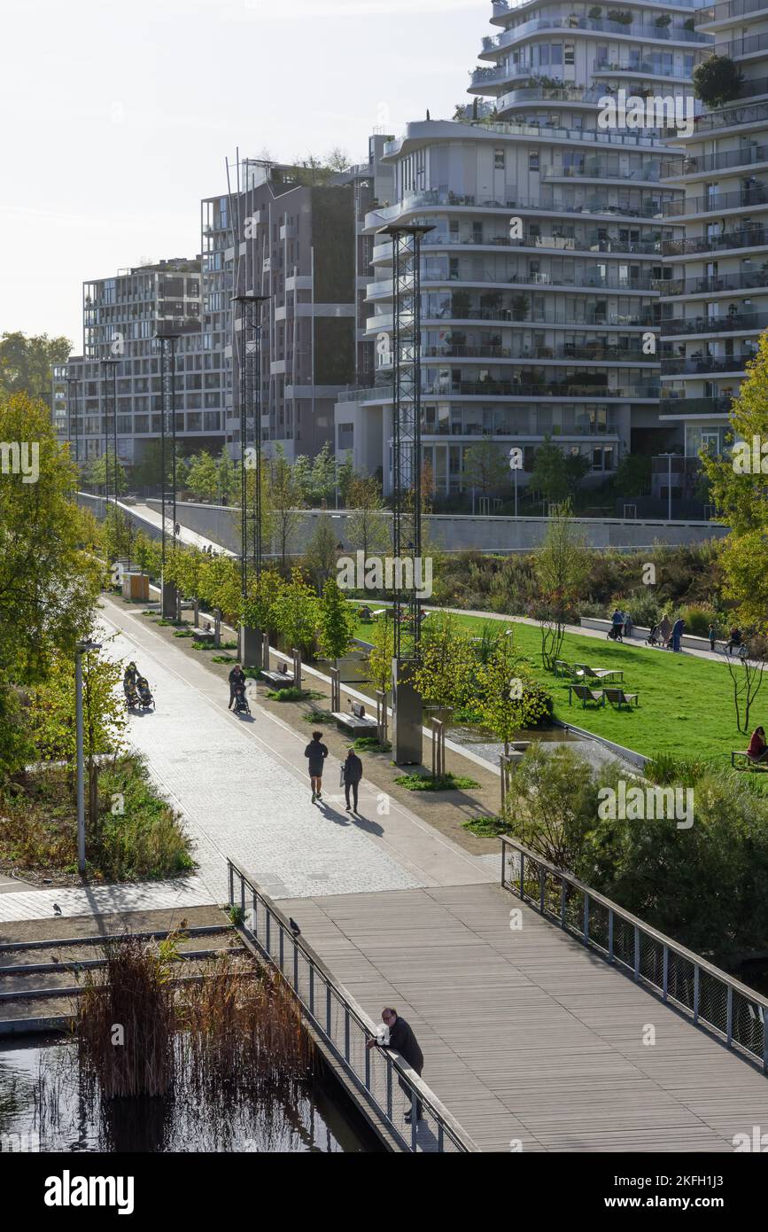 Paris, Parc Clichy-Batignolles - Martin Luther King // Paris, Parc ...