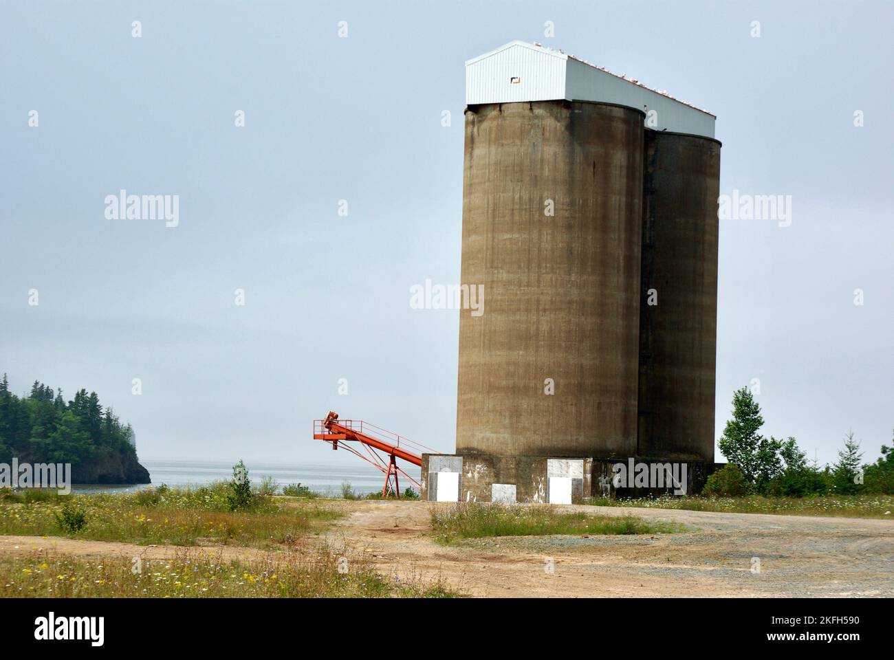Strange building hi-res stock photography and images - Alamy