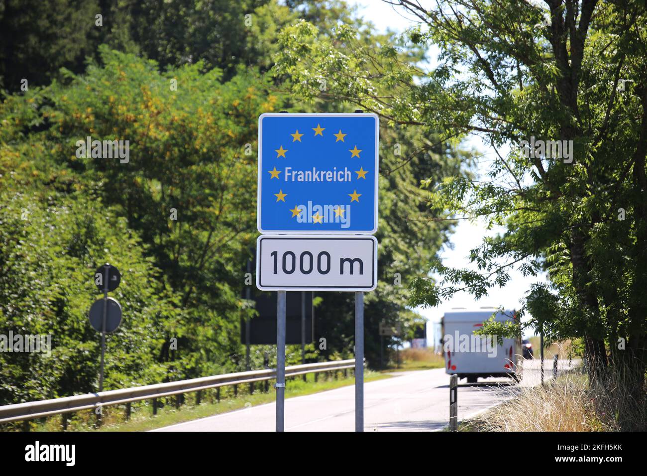 Travel on the German-French border between the Palatinate and Lorraine ...