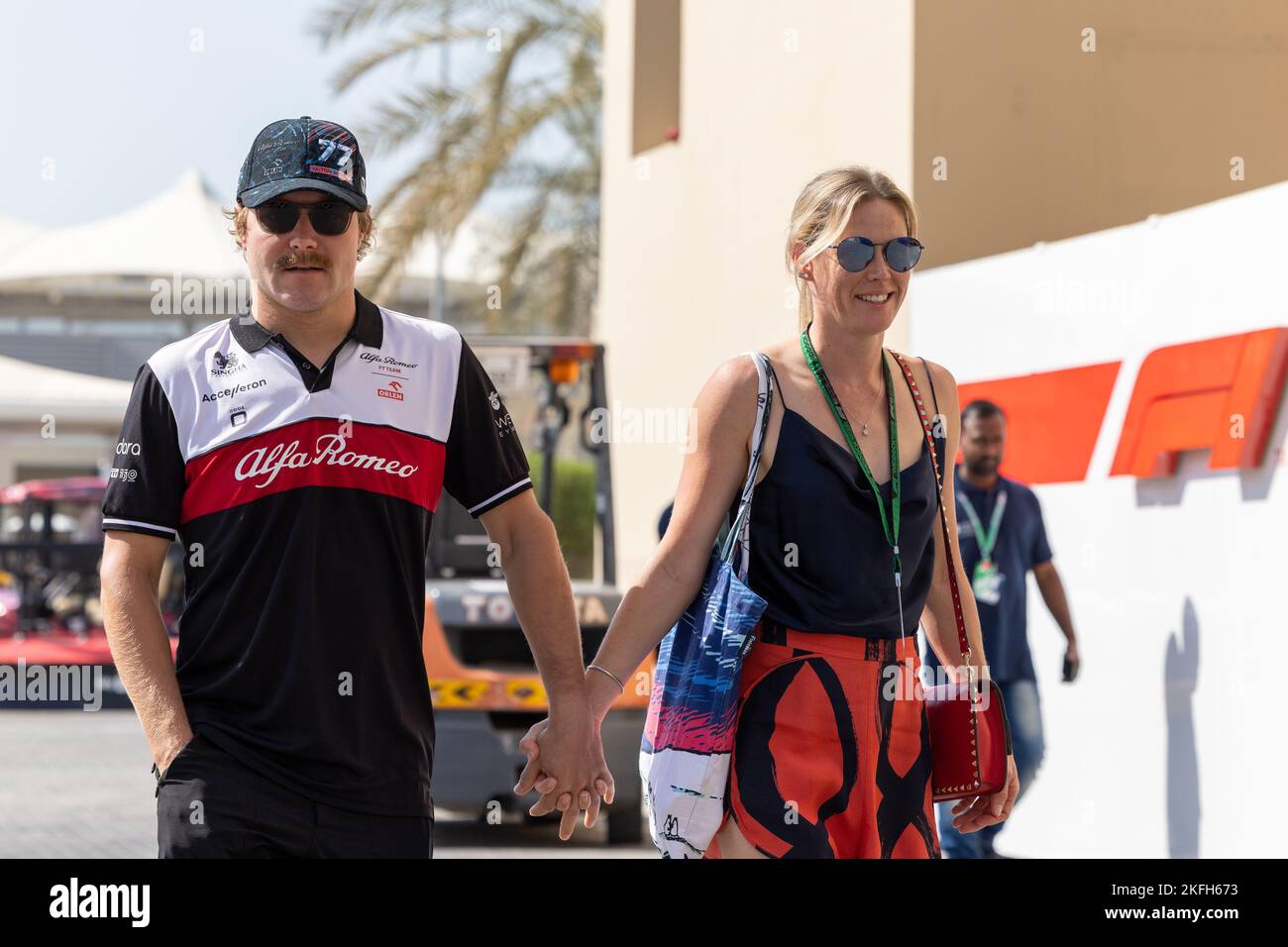 Alfa romeo racing f1 team and girl friend tiffany cromwell hi-res stock ...