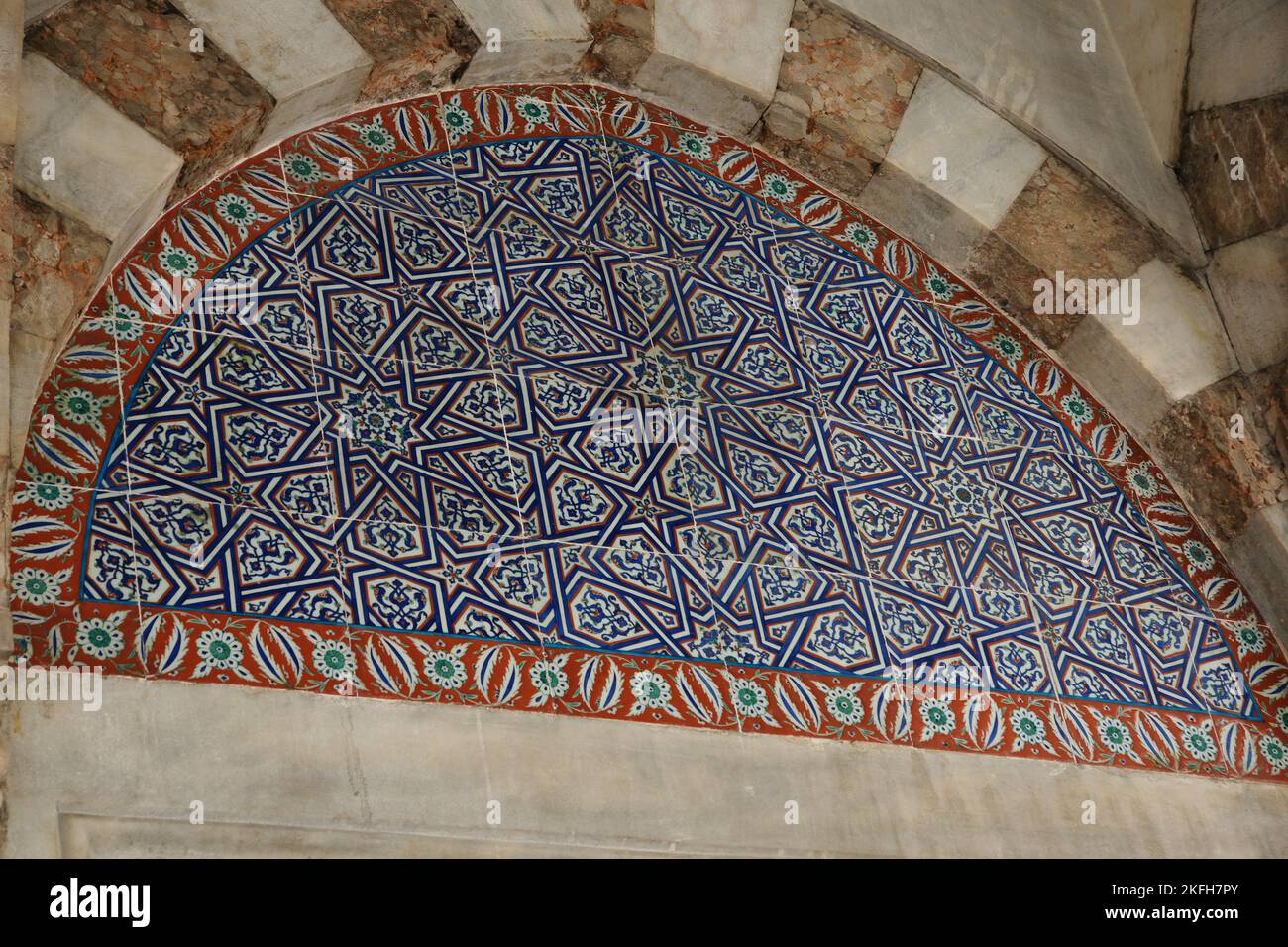 The Tomb of Selim II, located in the Sultanahmet district of Turkey ...
