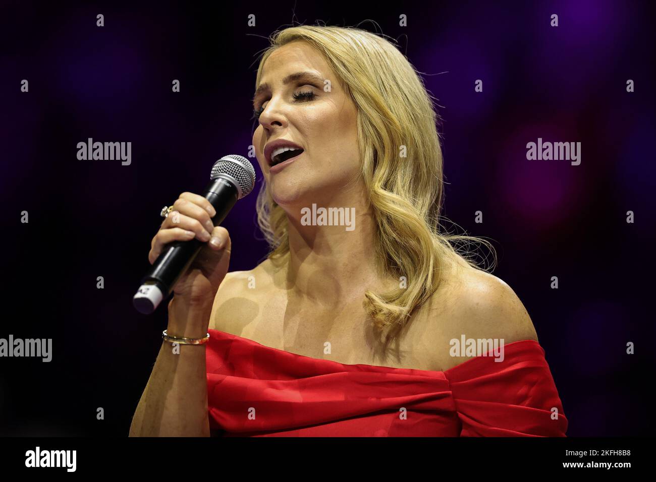 Manchester, UK. 18th Nov, 2022. Lizzie Jones MBE sings the national ...