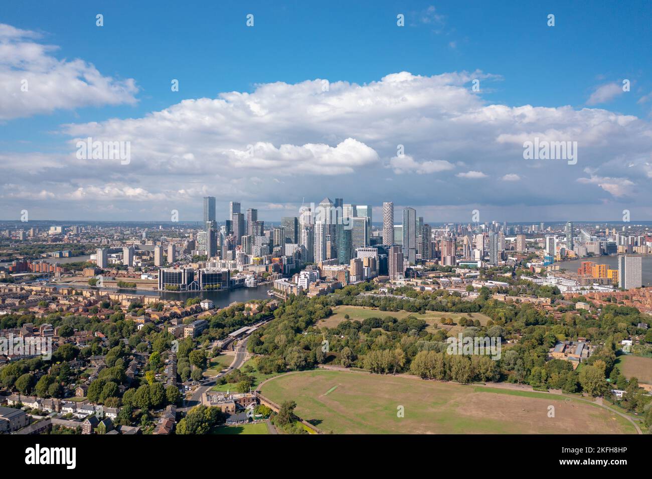 Commercial and residential buildings and skyscrapers of the London ...