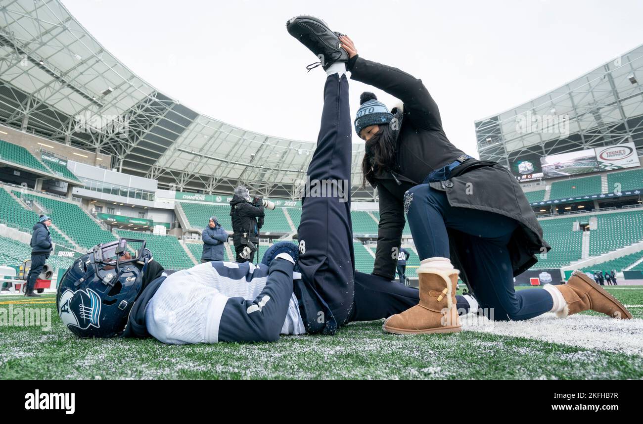 Therapist Valerie Chuong stretches Toronto Argonauts wide receiver ...