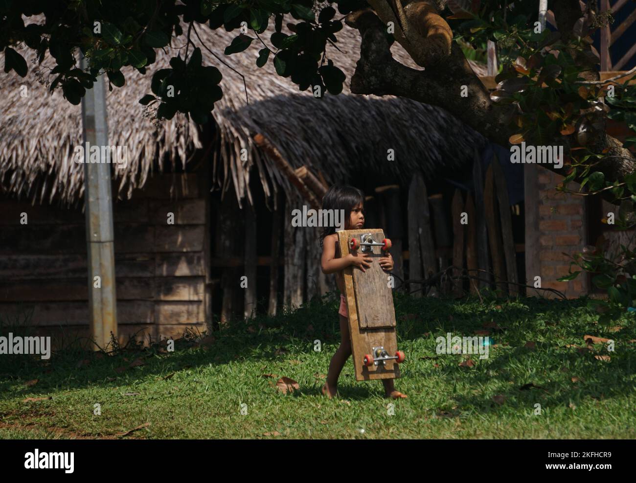 Portrait of an indigenous child Stock Photo - Alamy
