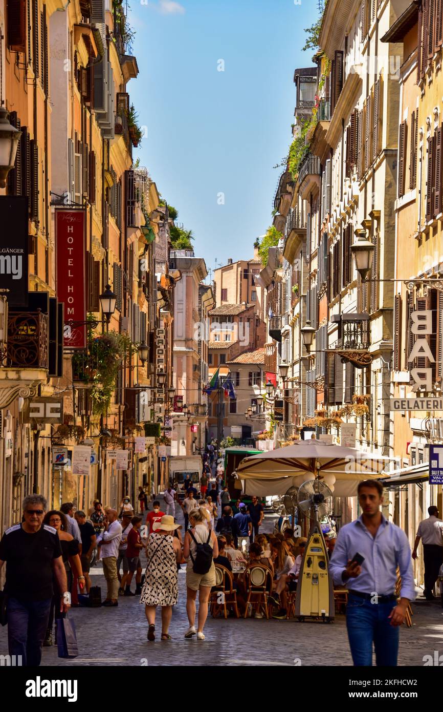 A vertical shot depicting the busy vibe of streets in Rome, Italy ...