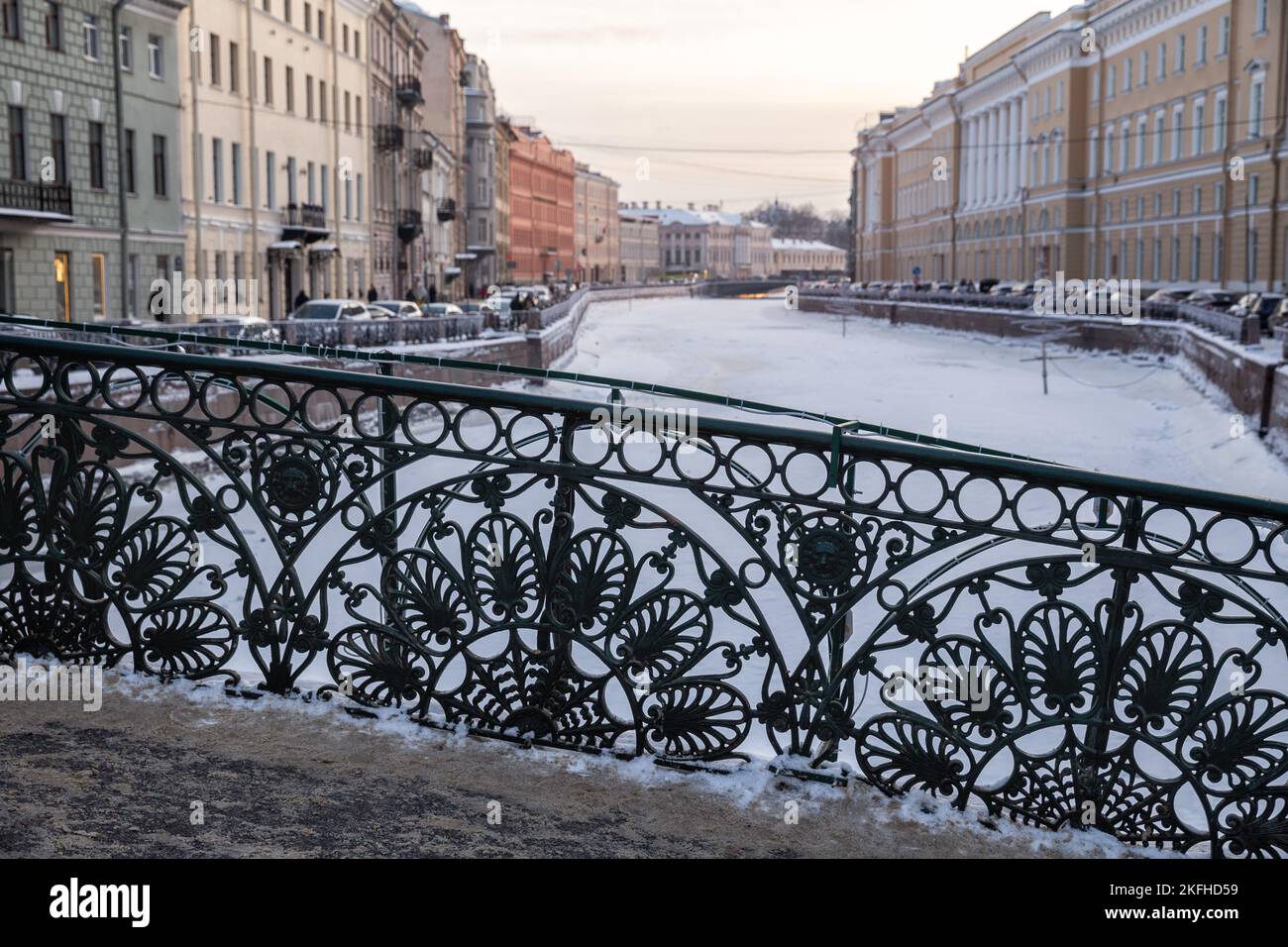 Winter Petersburg. Beautiful cast-iron grating of the Pevchesky Bridge ...