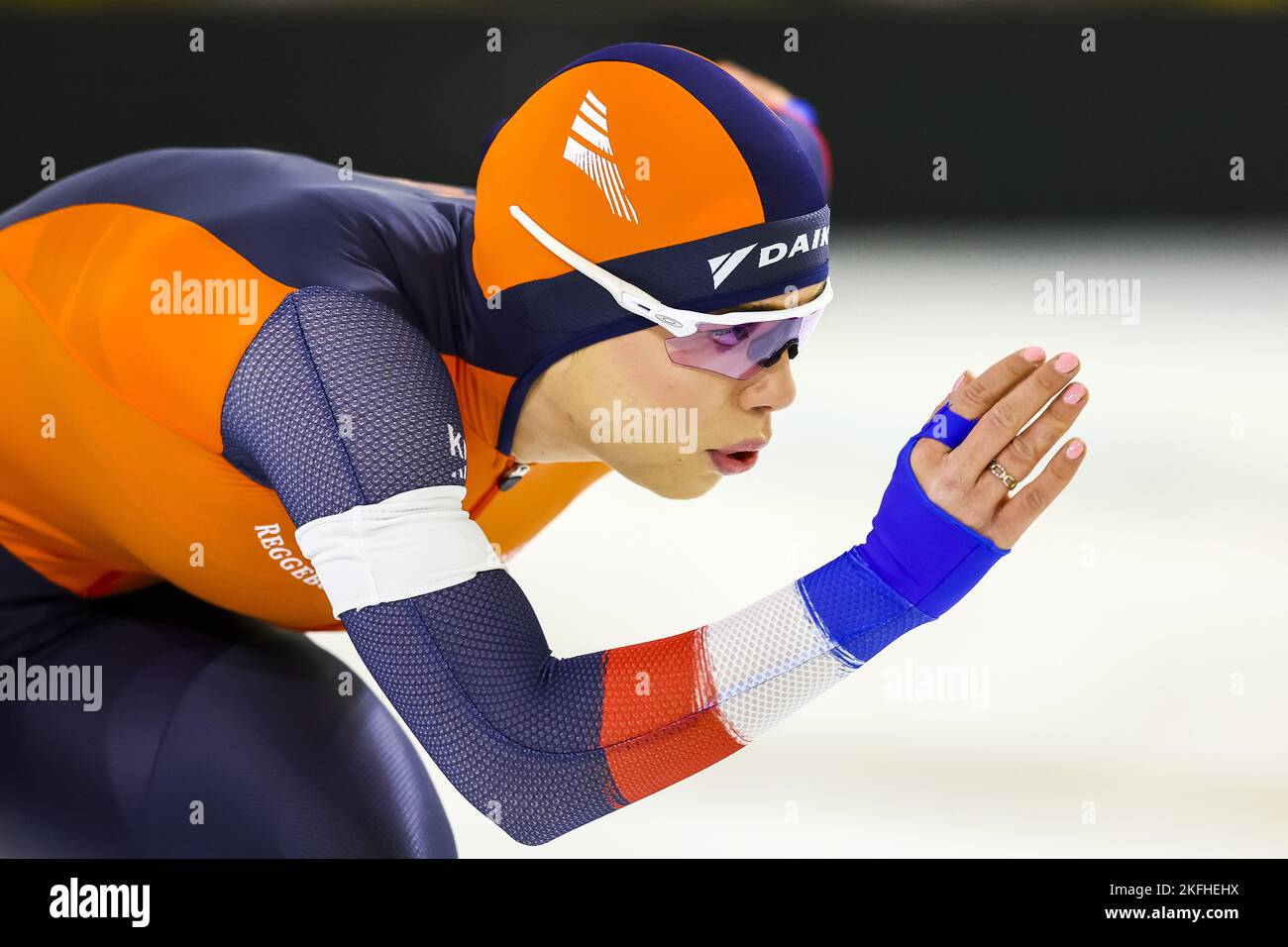 HERENVEEN - Marrit Fledderus (NED) in action on the 1,000 meters ladies ...
