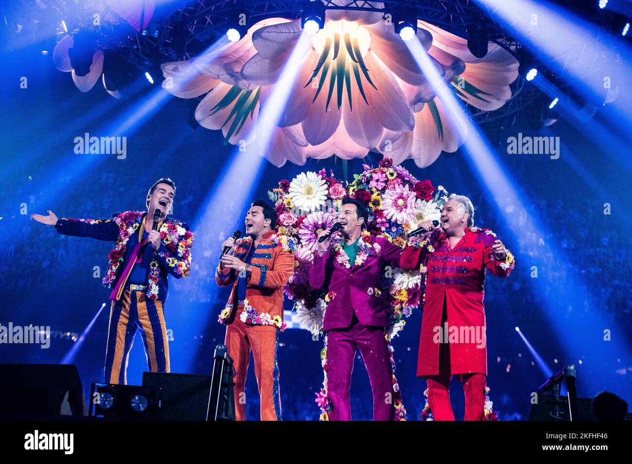 AMSTERDAM - De Toppers during a performance in the Johan Cruijff Arena ...
