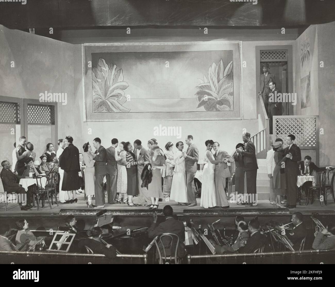 Cabaret drama in 20th century hi-res stock photography and images - Alamy