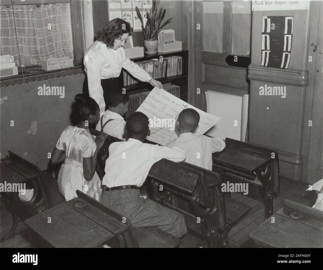 Room set up and remedial activities, P.S. 10, 1941 Stock Photo - Alamy