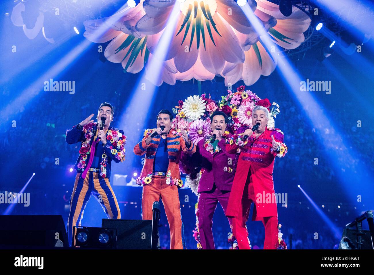 The toppers2022 hi-res stock photography and images - Alamy