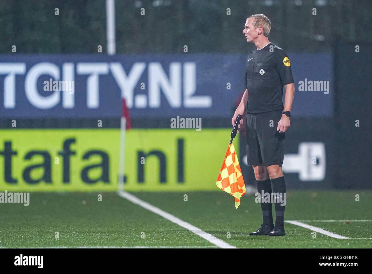 HELMOND, NETHERLANDS - NOVEMBER 18: Assistant Referee Patrick Inia during the Dutch ...