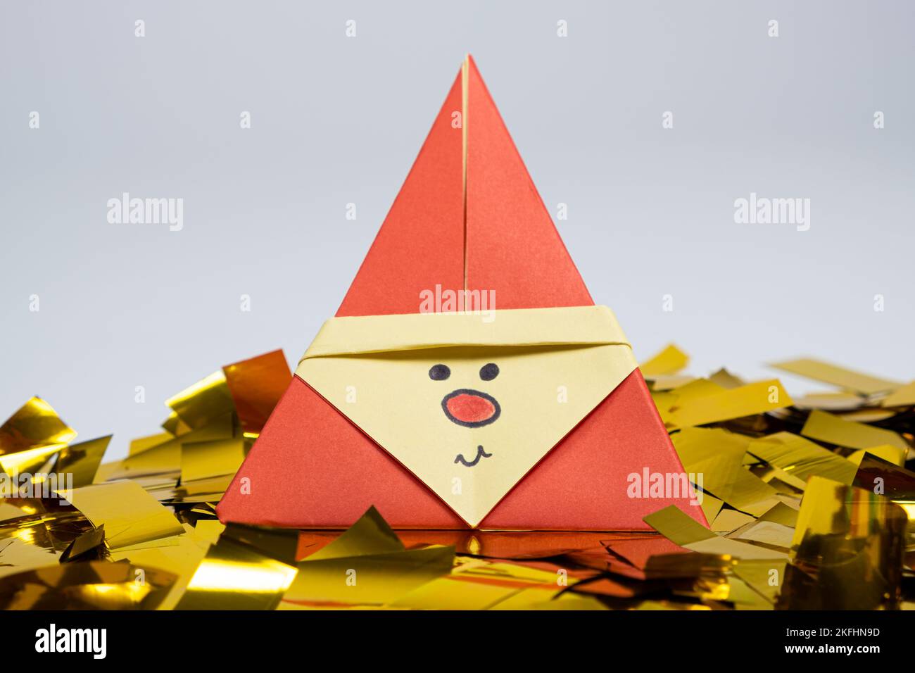 Origami Santa How To Make An Easy Origami Santa Hat Origami Hat