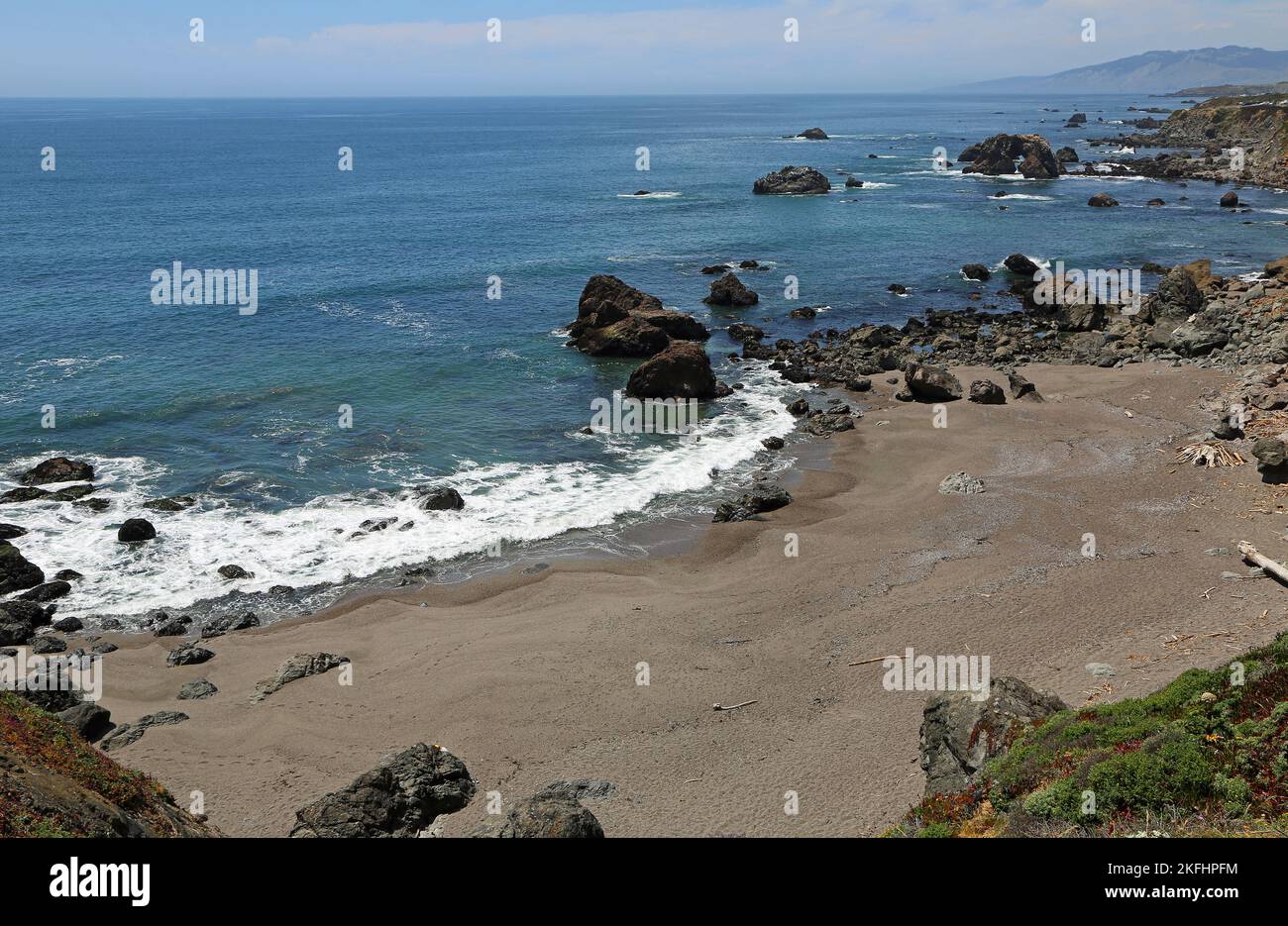 View at Arched Rock beach - California Stock Photo - Alamy