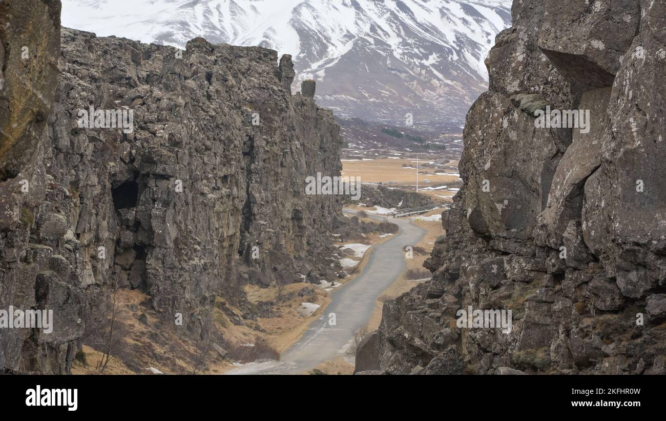 Eurasian and North American tectonic plates meet, great atlantic rift ...