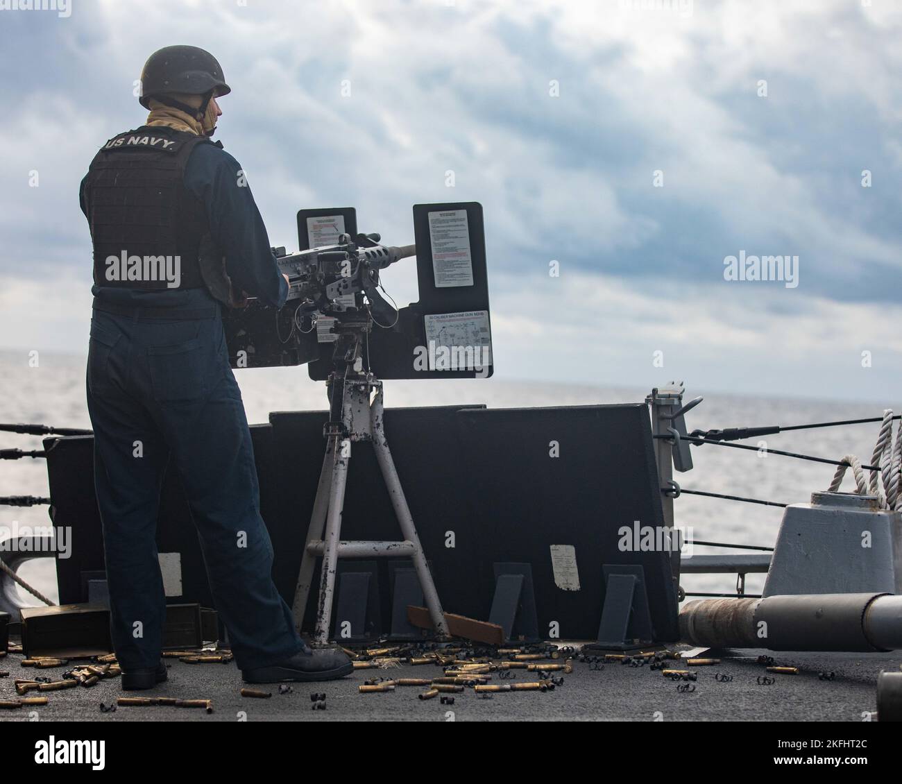 220917-N-NQ285-1315 ATLANTIC OCEAN (Sept. 17, 2022) Sonar Technician ...