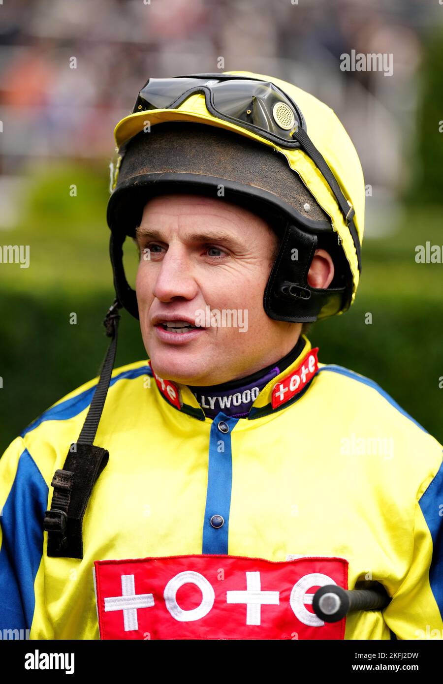 Jamie moore jockey hi-res stock photography and images - Alamy