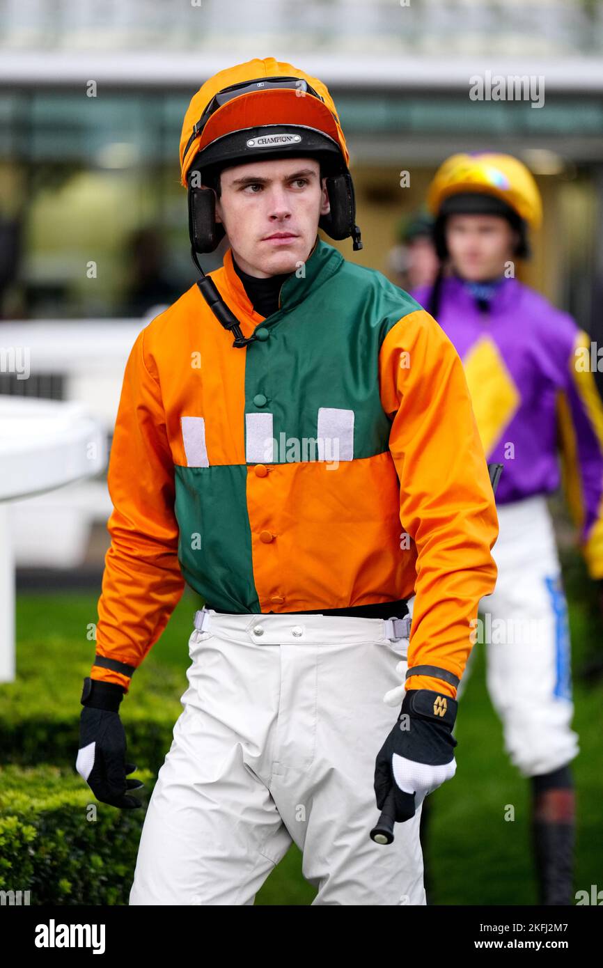 November racing weekend 2022 hi-res stock photography and images - Alamy