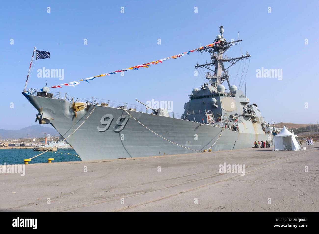 220918-N-NO777-1215 JIJEL, Algeria (Sept. 18, 2022) The Arleigh Burke ...