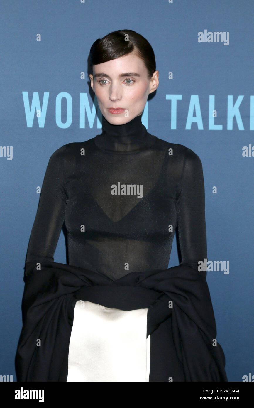 New York, NY, USA. 17th Nov, 2022. Rooney Mara at arrivals for WOMEN ...