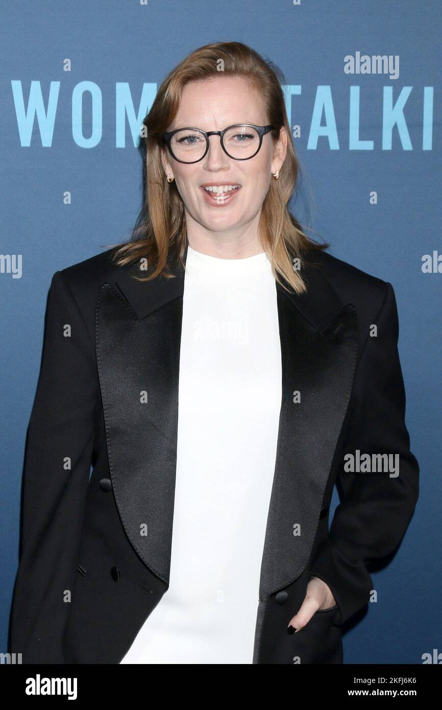 New York, NY, USA. 17th Nov, 2022. Sarah Polley at arrivals for WOMEN ...