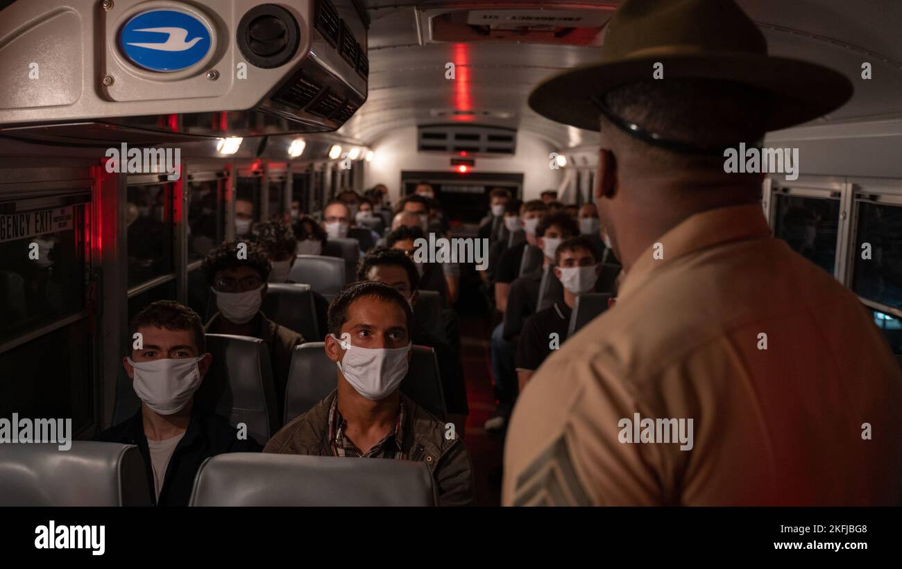 U.S. Marine Corps recruits with Charlie Company, 1st Recruit Training ...