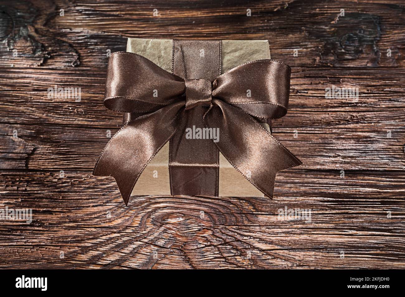 Packed gift hi-res stock photography and images - Alamy