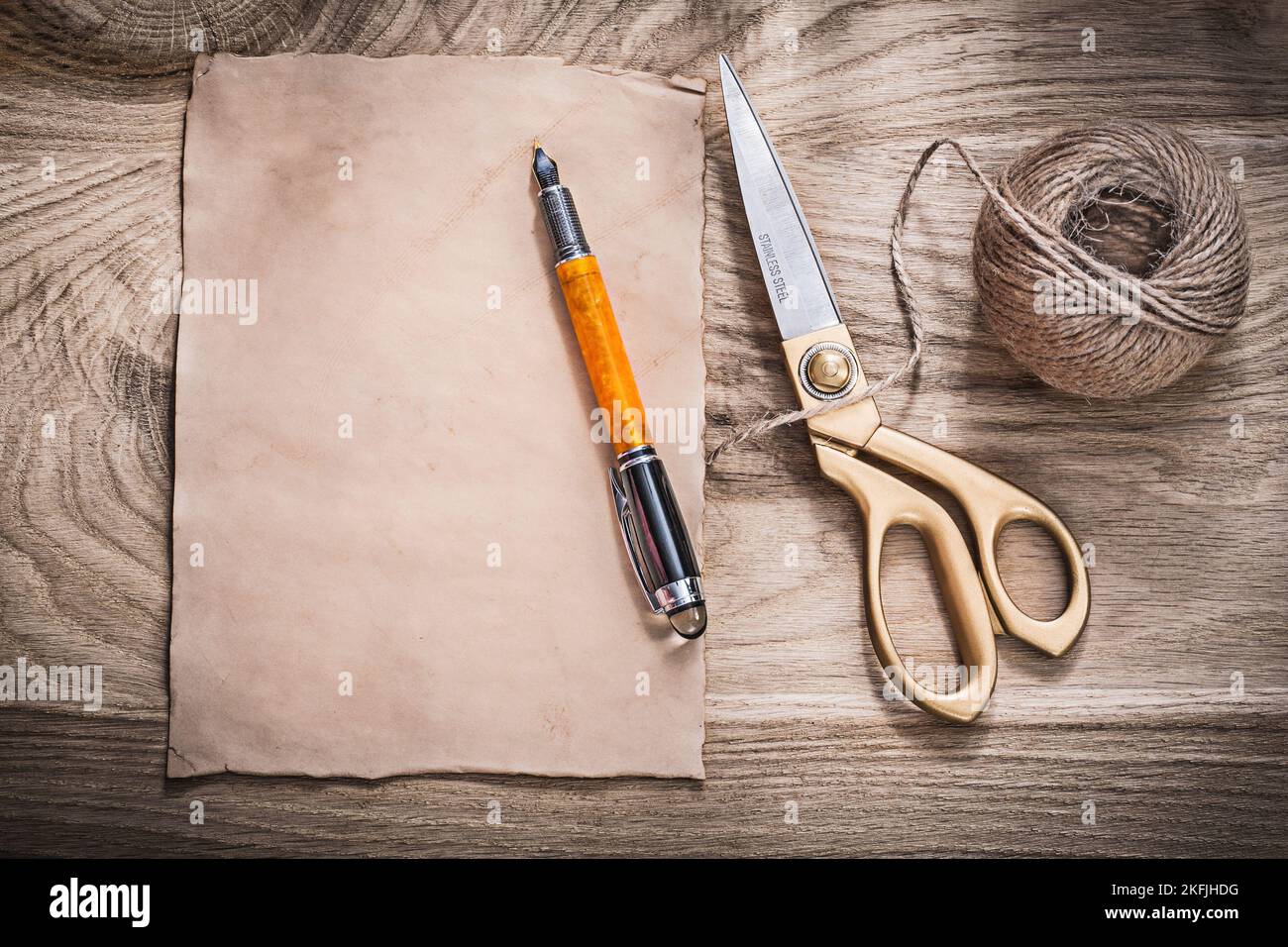 Antique paper scissors hi-res stock photography and images - Alamy