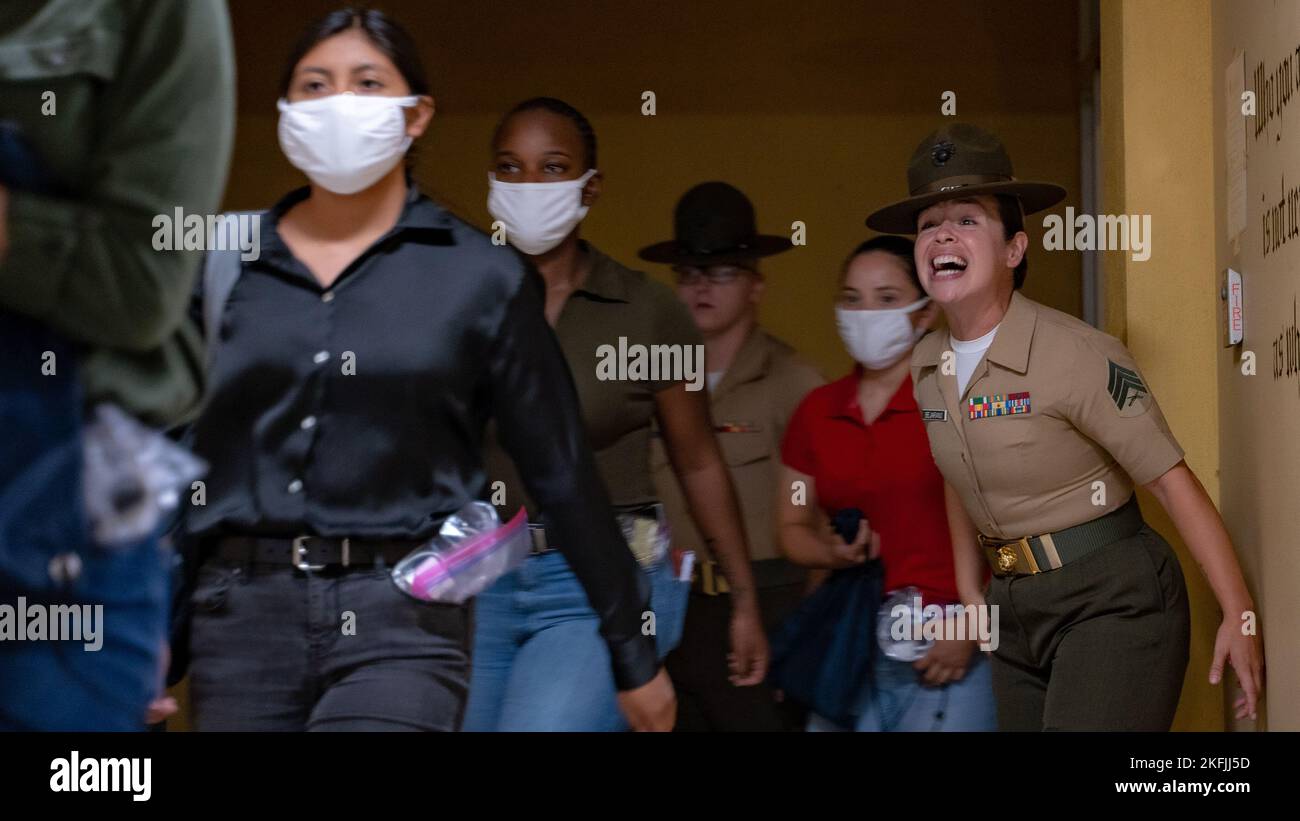 New U.S. Marine Corps recruits with Charlie Company, 1st Recruit ...