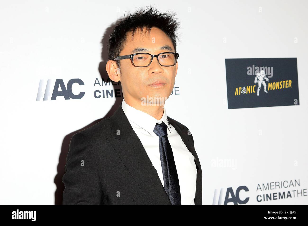 November 17, 2022, Beverly Hills, California, USA: LOS ANGELES - NOV 17 ...