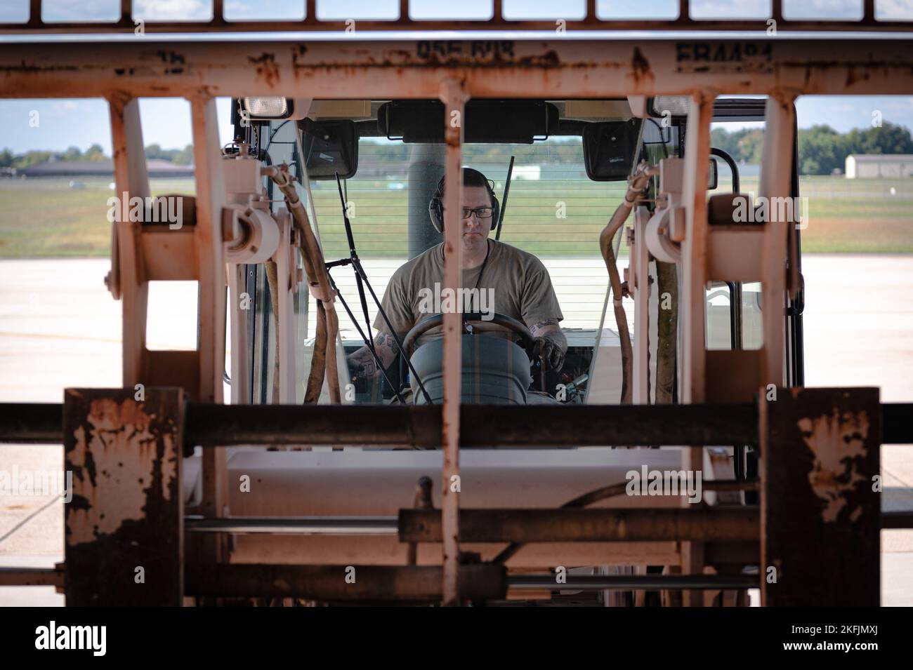 10k all terrain forklift hi-res stock photography and images - Alamy
