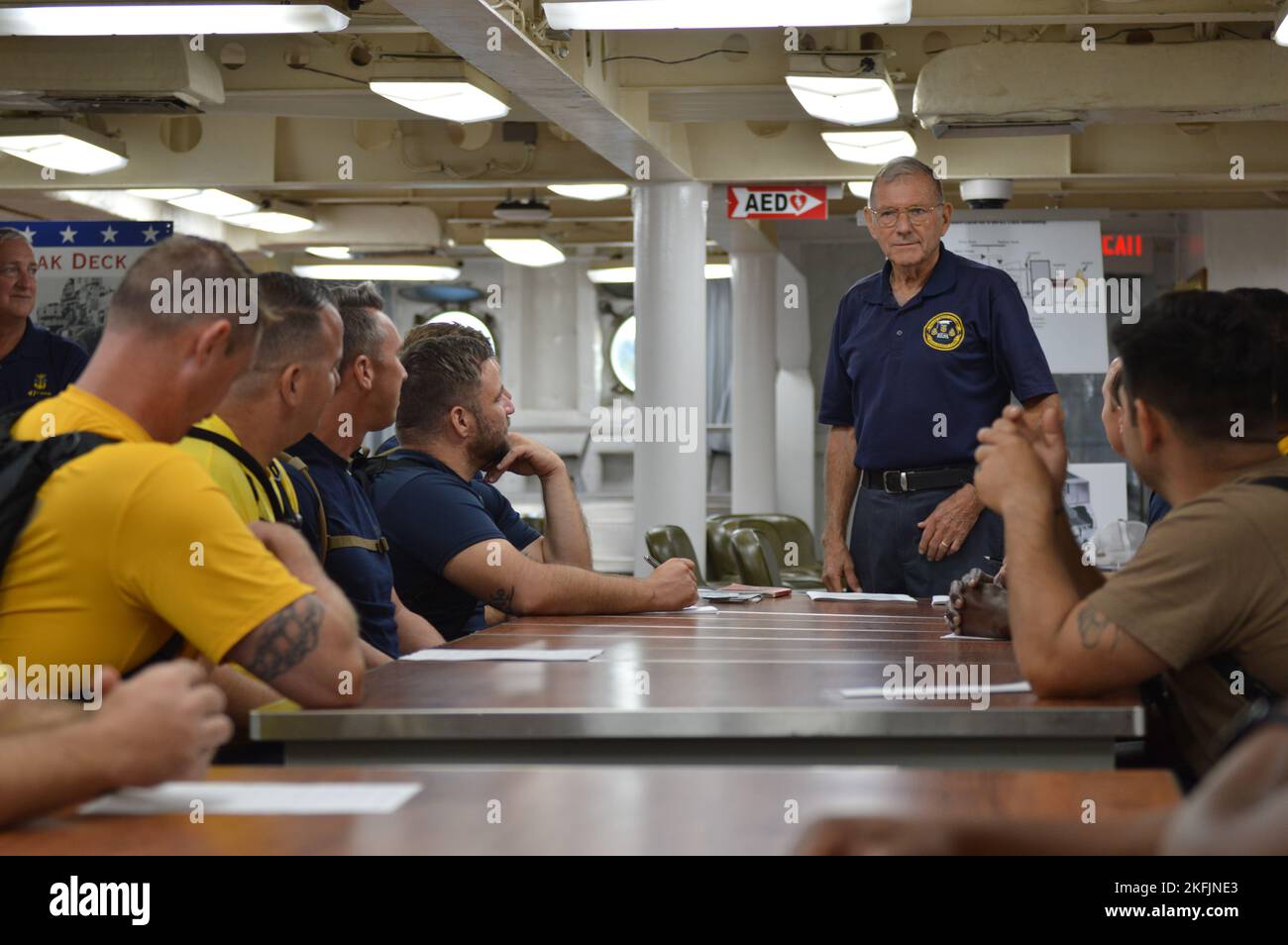 Master chief petty officer of the navy mcpon hi-res stock photography ...