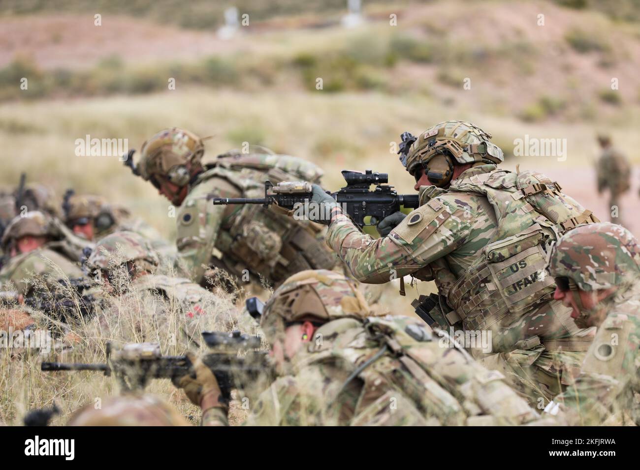 U.S. Army Soldiers assigned to 1st Battalion, 125th Infantry Regiment ...