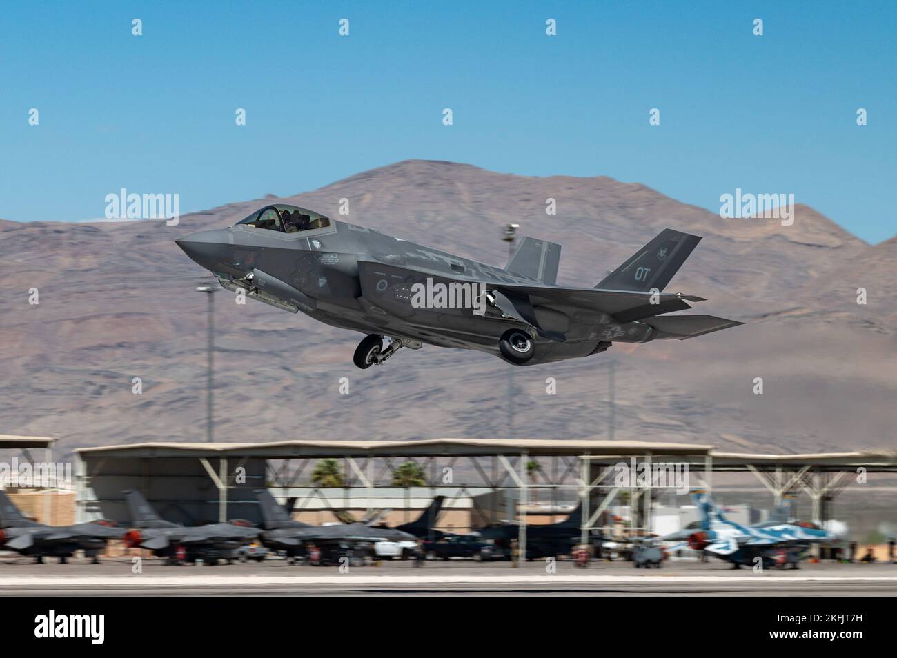 422tes hi-res stock photography and images - Alamy