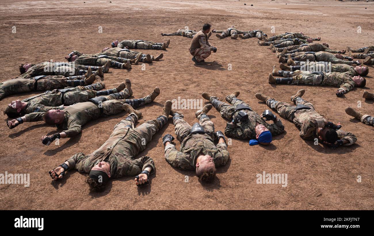 U.S. service members assigned to Combined Joint Task Force - Horn of ...