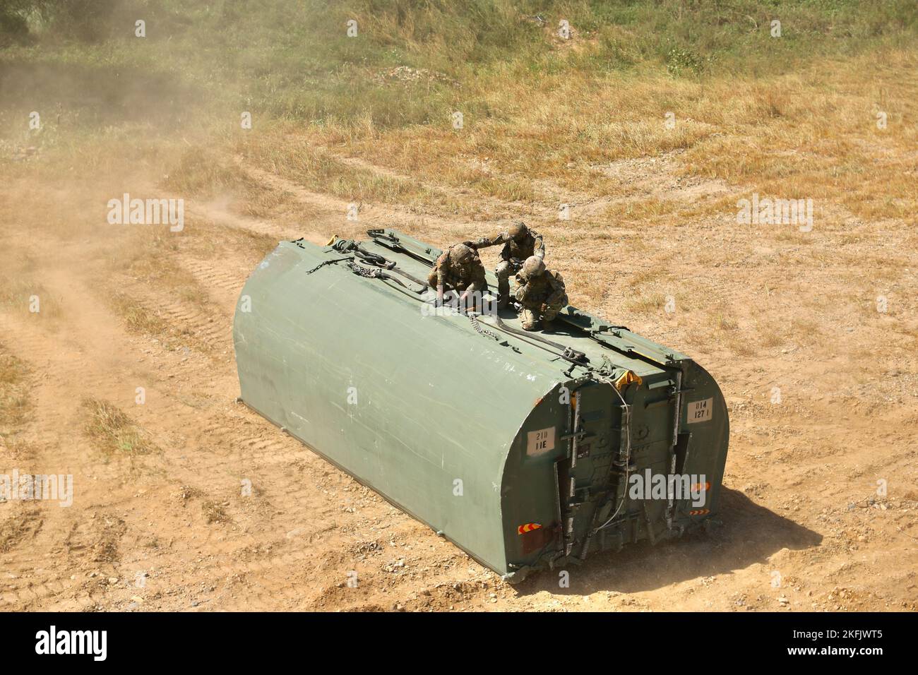 Soldiers from B Co. 3-2 General Support Aviation Battalion, 2nd Combat ...