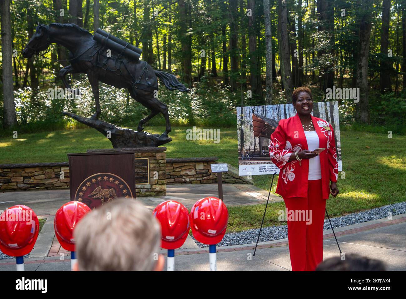 Mrs triangle hi-res stock photography and images - Alamy