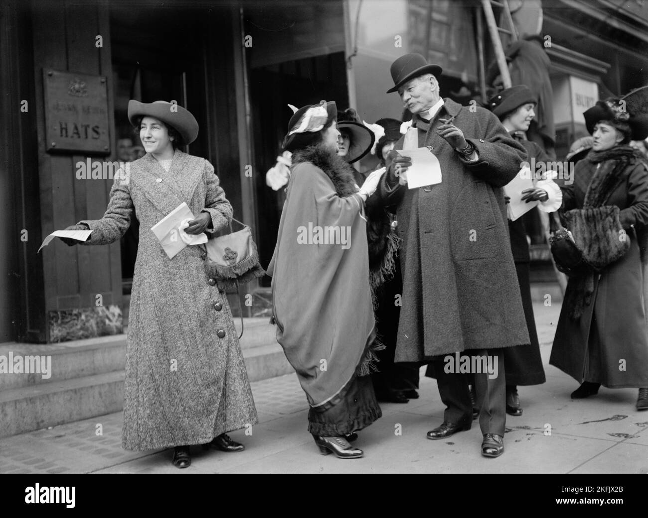 Portrait studio woman giving Black and White Stock Photos & Images - Alamy