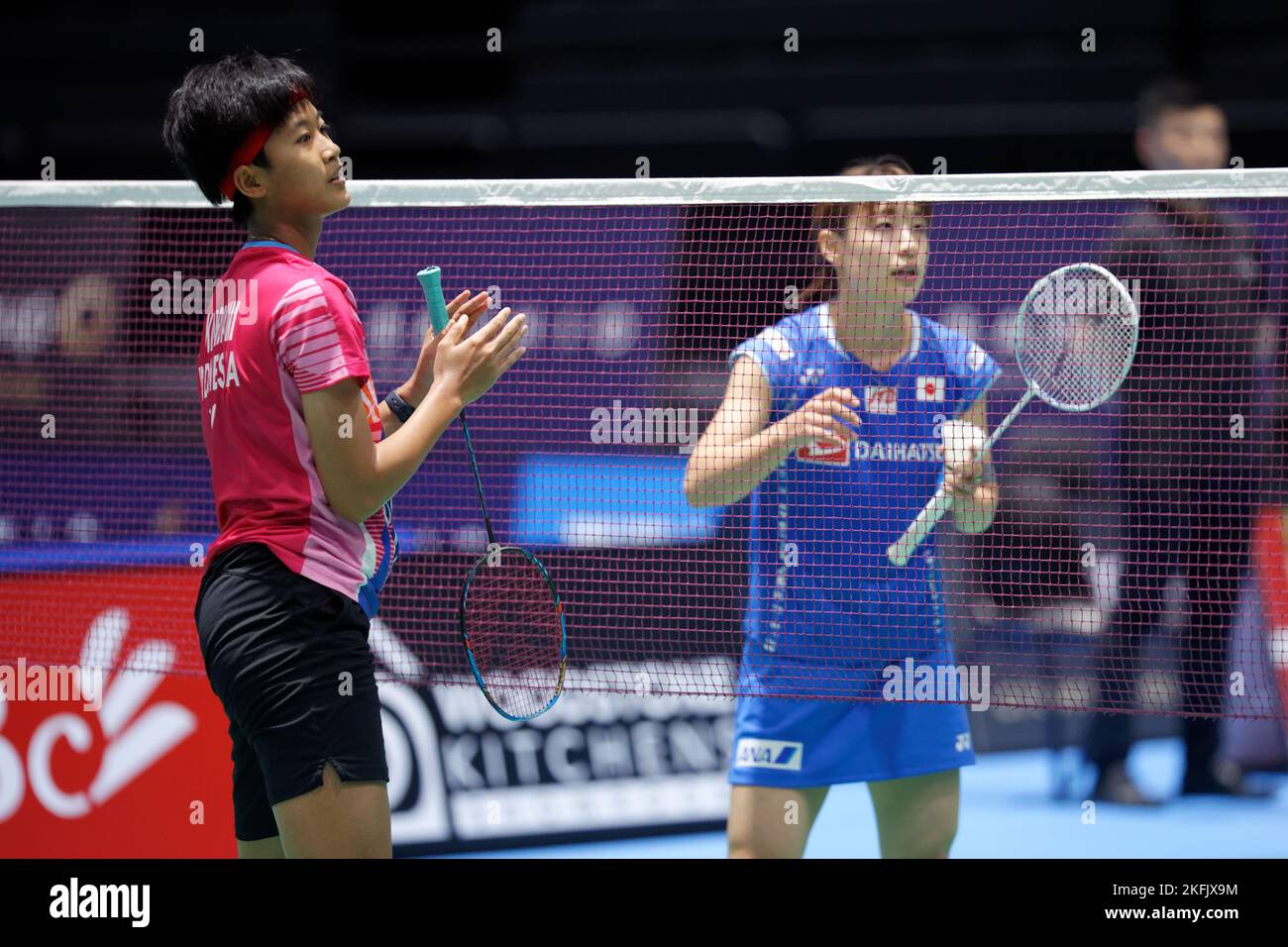 SYDNEY, AUSTRALIA - NOVEMBER 17: Nozomi Okuhara of Japan and Putri ...