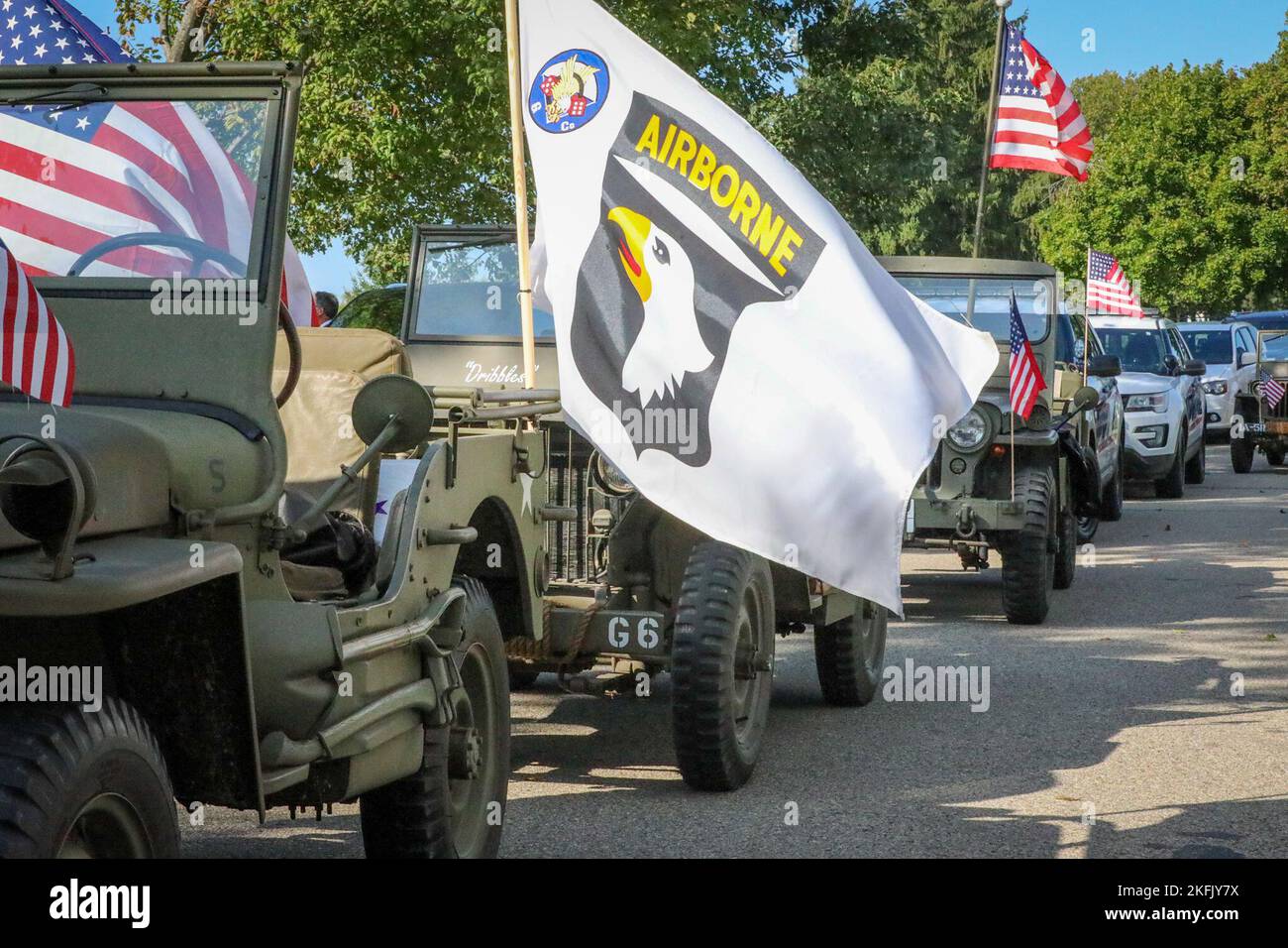 Soldiers with the 2nd Battalion, 506th Infantry Regiment “White ...